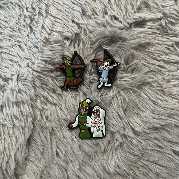 CROCS | Jewelry | Robin Hood Croc Charm Set | Poshmark